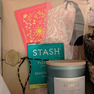 Blind Date With a Book, Surprise Book Box, Exciting Book Bundles ...