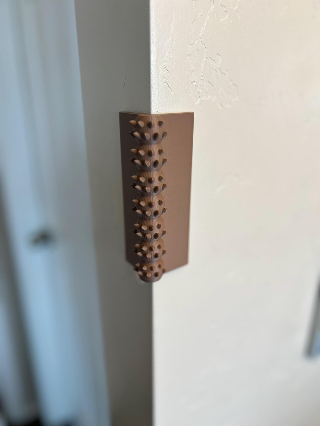 Corner Back Scratcher – Wall Mounted, Hands-free Itch Relief - Etsy