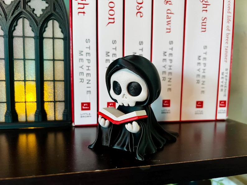 Grim Reaper Reading Bookshelf Decor - Reading Reaper Figurine, Spooky ...