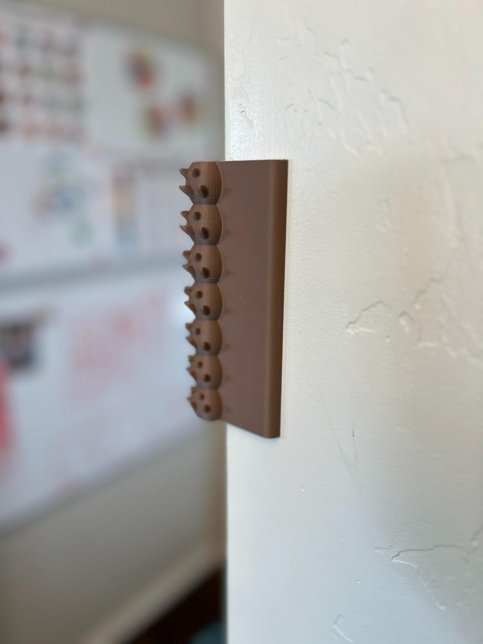 Corner Back Scratcher – Wall Mounted, Hands-free Itch Relief - Etsy
