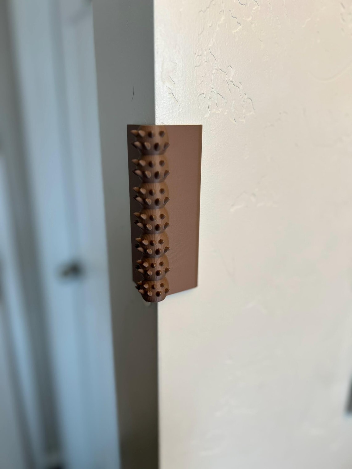 Corner Back Scratcher – Wall Mounted, Hands-free Itch Relief - Etsy