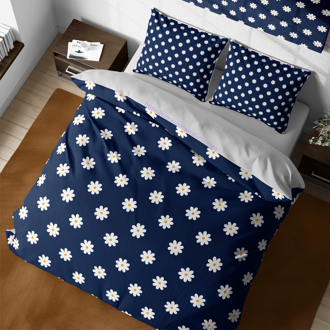 Blue Retro Daisies Cotton Duvet Cover Set, Hippie Daisy Floral Bedding ...