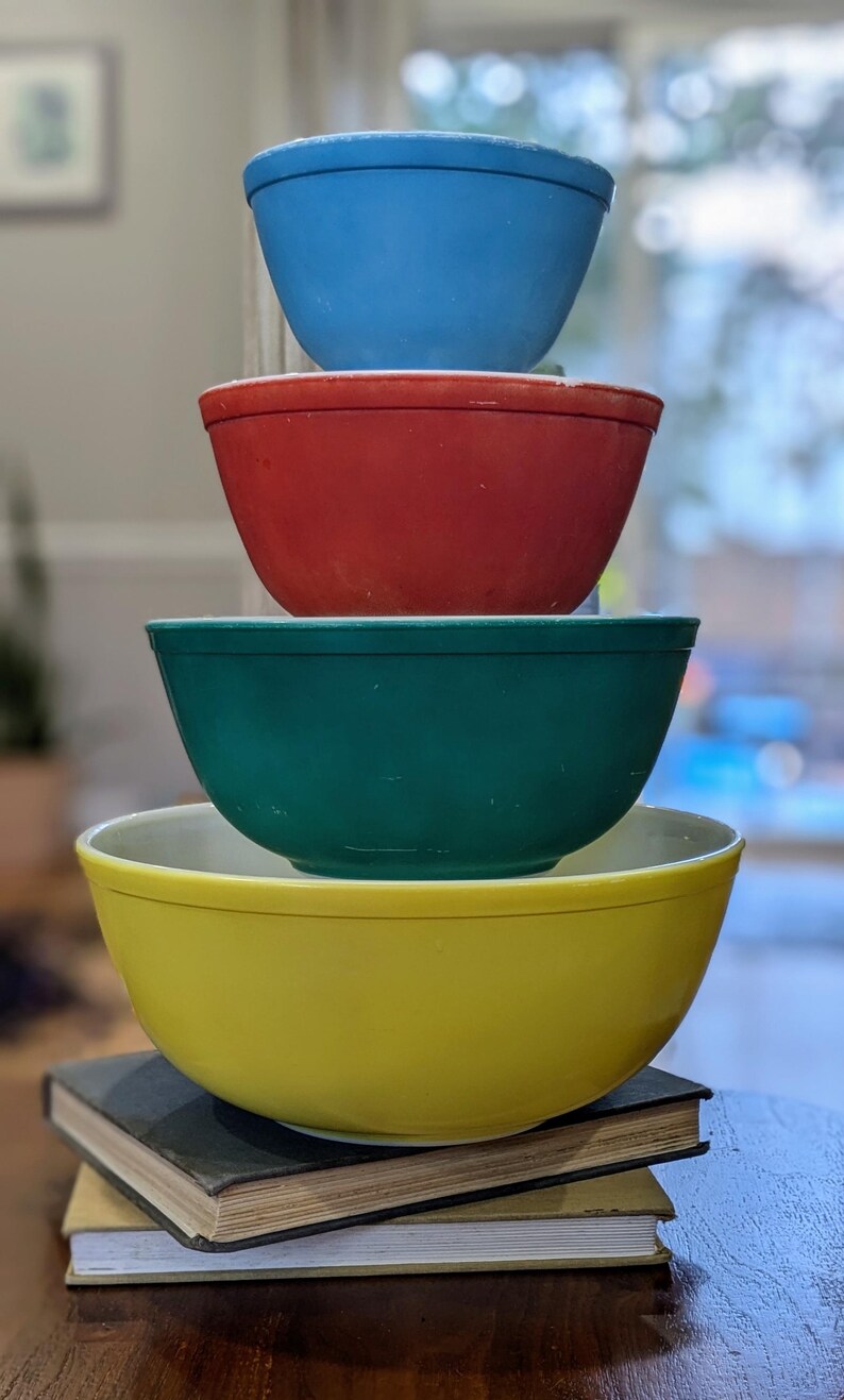 Pyrex Full Set of Vintage Primary Color Pyrex Mixing Bowls Good ...