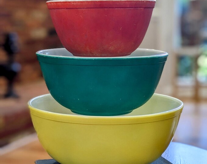 Pyrex Full Set of Vintage Primary Color Pyrex Mixing Bowls Good ...