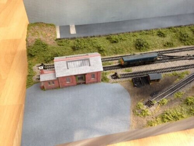 OO Gauge End to End Shelf Diorama, Railway Layout, 48” X 12” X 10” DC ...
