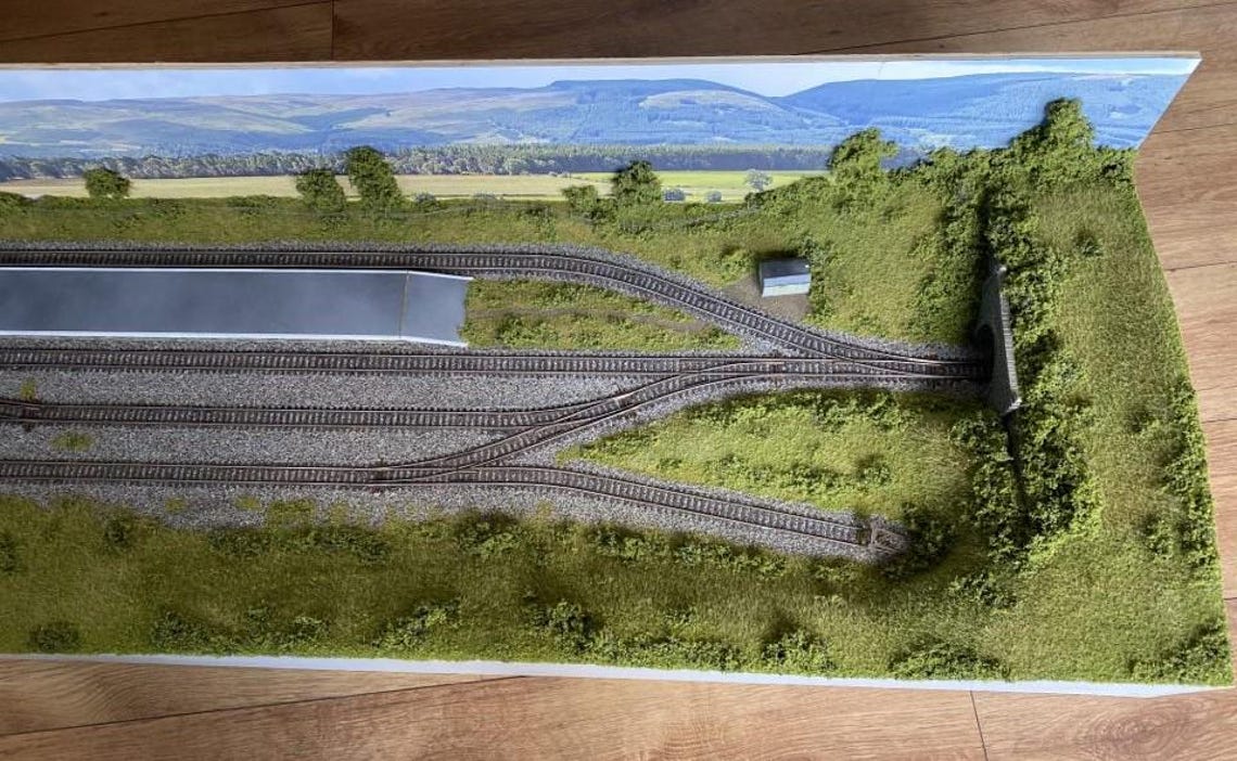 OO Gauge Model Railway Layout Fully Scenic, 6' X 19" and Corner Fiddle ...