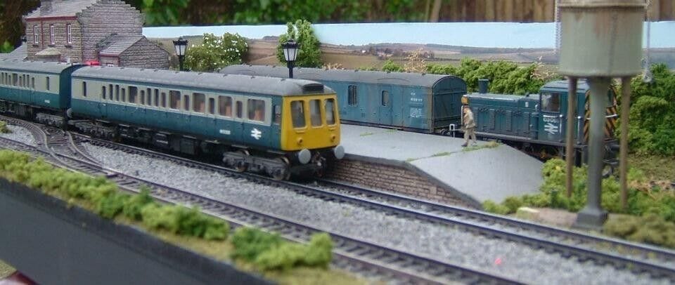 OO Gauge End to End Model Railway, Train, Layout. Fully Scenic, Built ...