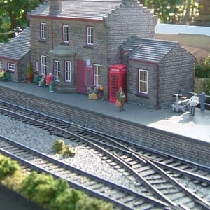 OO Gauge End to End Model Railway, Train, Layout. Fully Scenic, Built ...