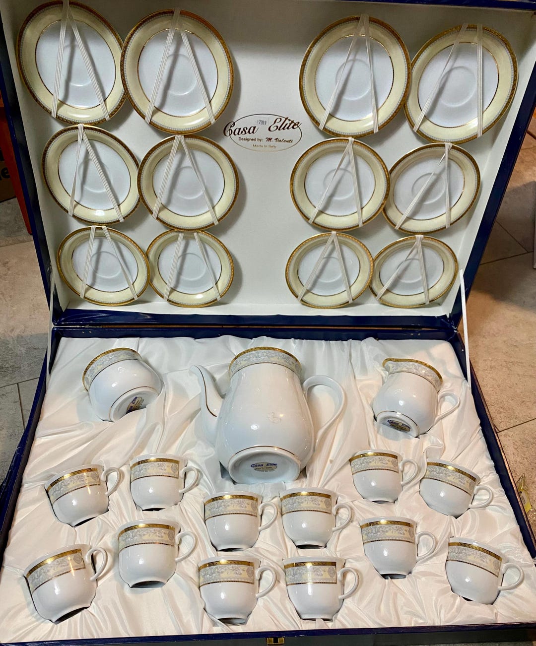Vintage Casa Elite Fine Porcelain Italian Tea Set: Cups , Pot, Creamer ...