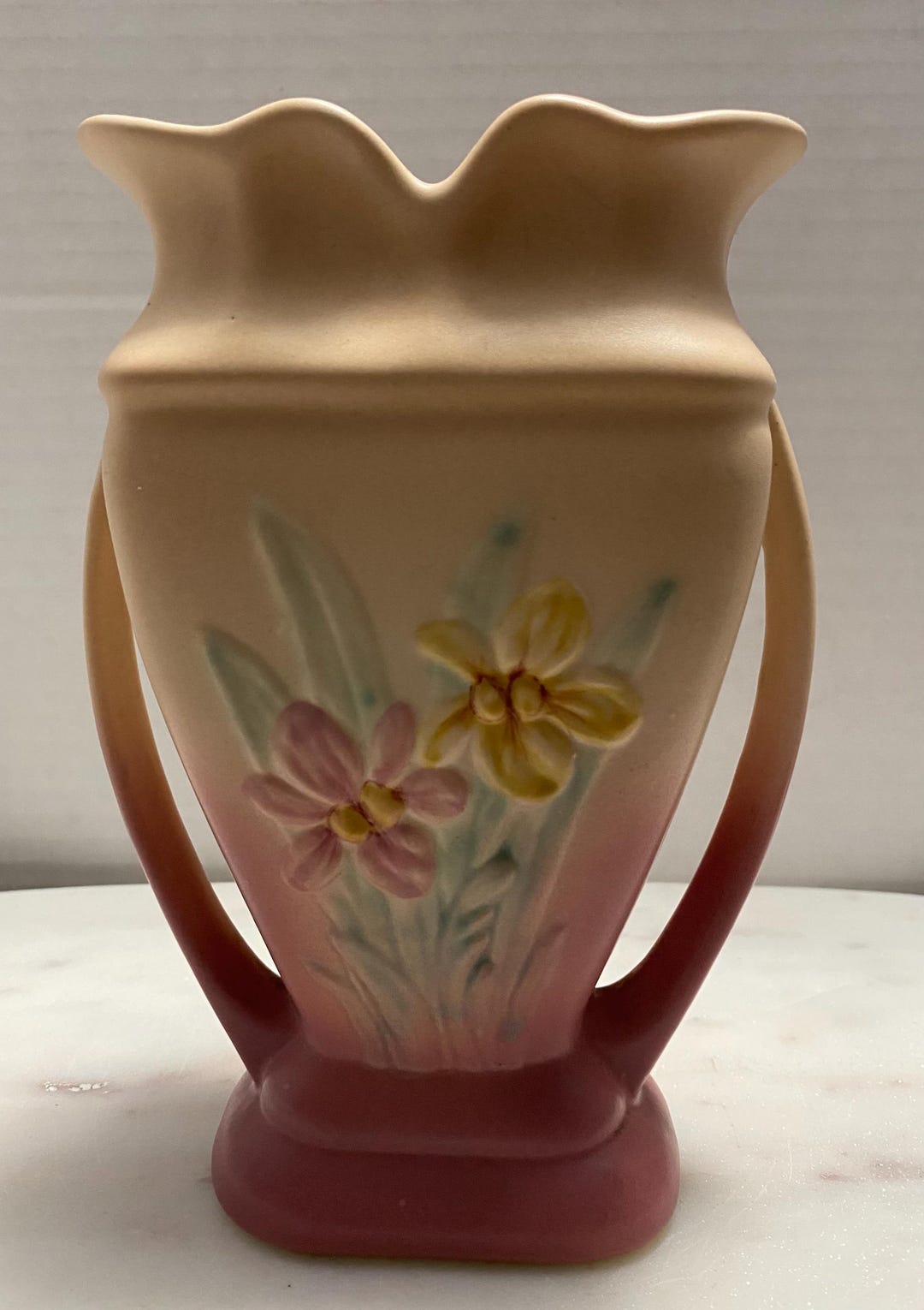 Vintage Iris Hull Pottery Handled 7 Inch Vase - Etsy