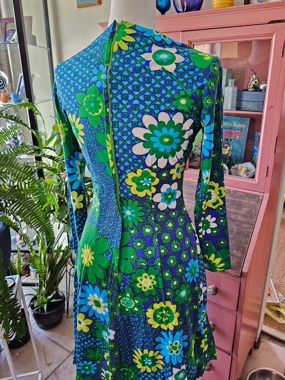 Vintage 1960's MOD "Carroll Reed" Designer Floral Dre… - Gem