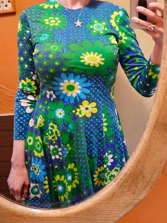 Vintage 1960's MOD "Carroll Reed" Designer Floral Dre… - Gem