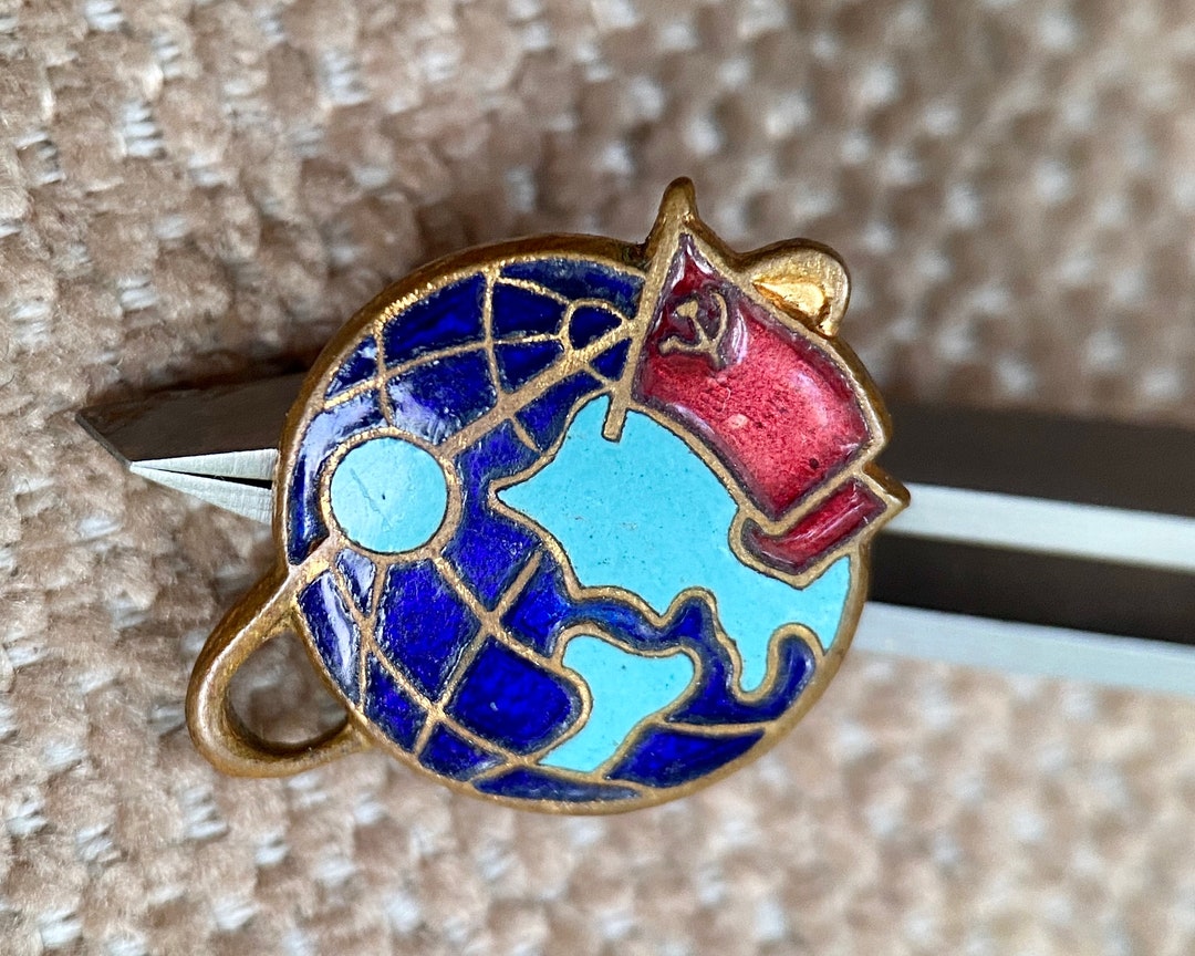 First Space Flight, First Earth Satellite, Space Badges, Vintage Soviet ...