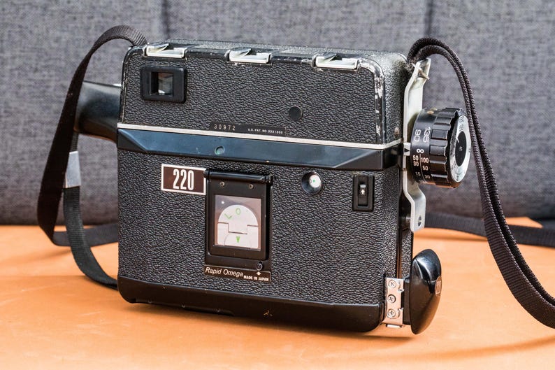 Rapid Omega 100 Medium Format Camera With a 220 Film Back - A Mamiya ...