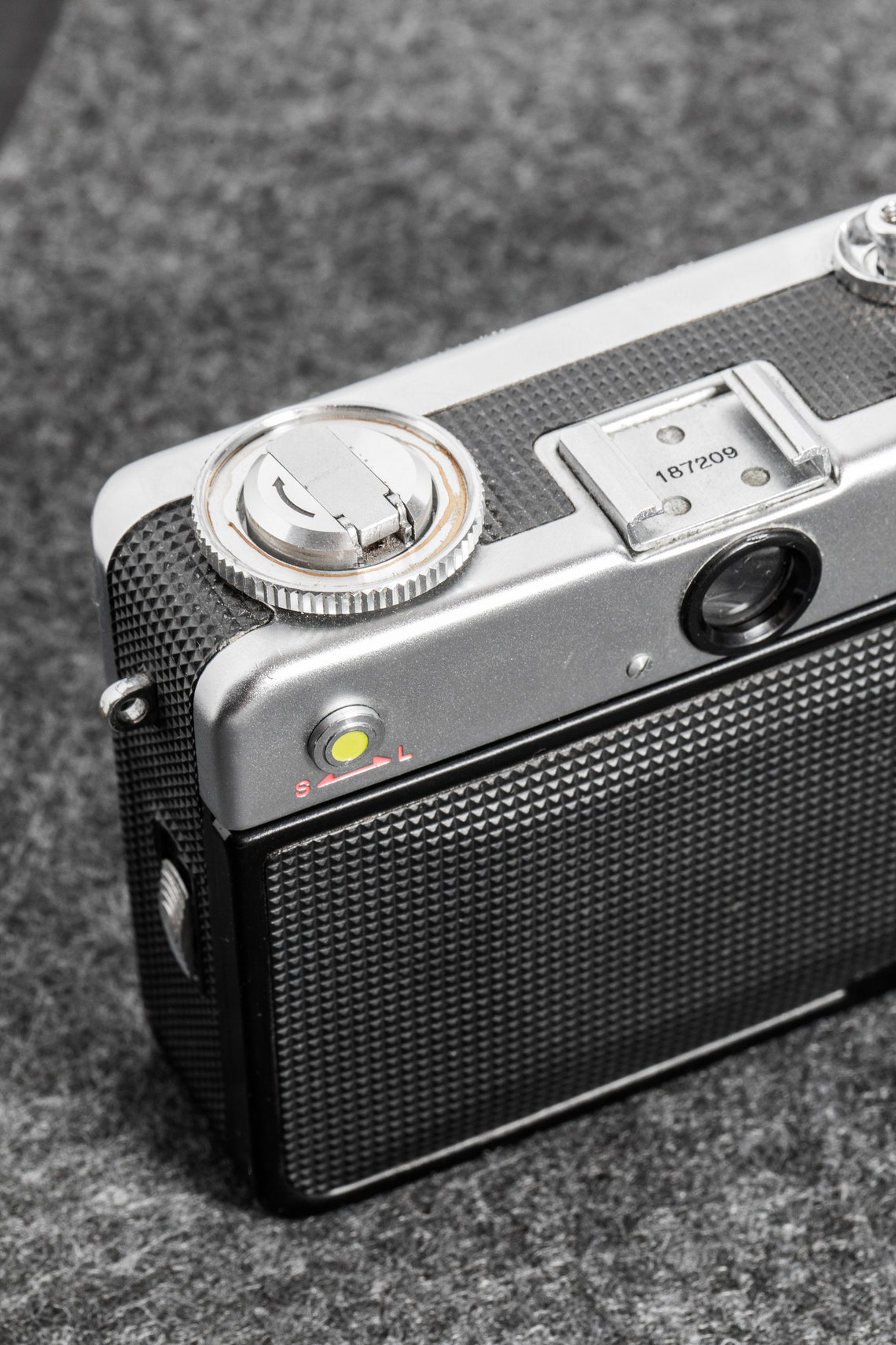 Fujica Half Camera a 35mm Half Frame Film Camera - Etsy