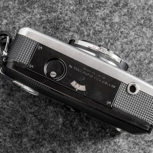 Fujica Half Camera a 35mm Half Frame Film Camera - Etsy