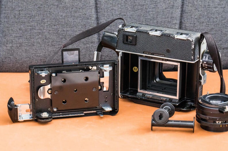 Rapid Omega 100 Medium Format Camera With a 220 Film Back - A Mamiya ...