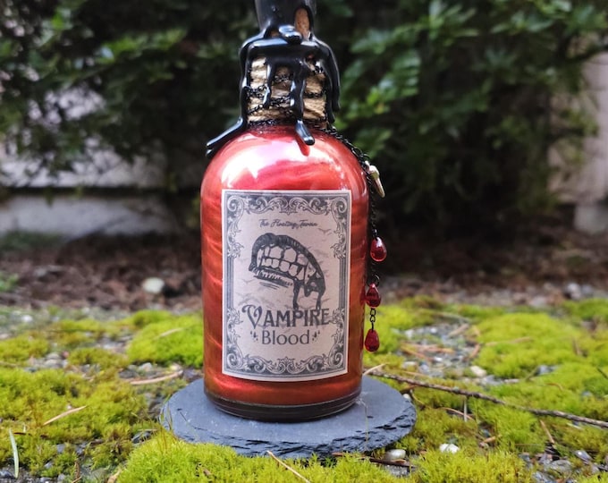 Bloodlust Decorative Potion, Colour Changing Fantasy Prop, Magical ...