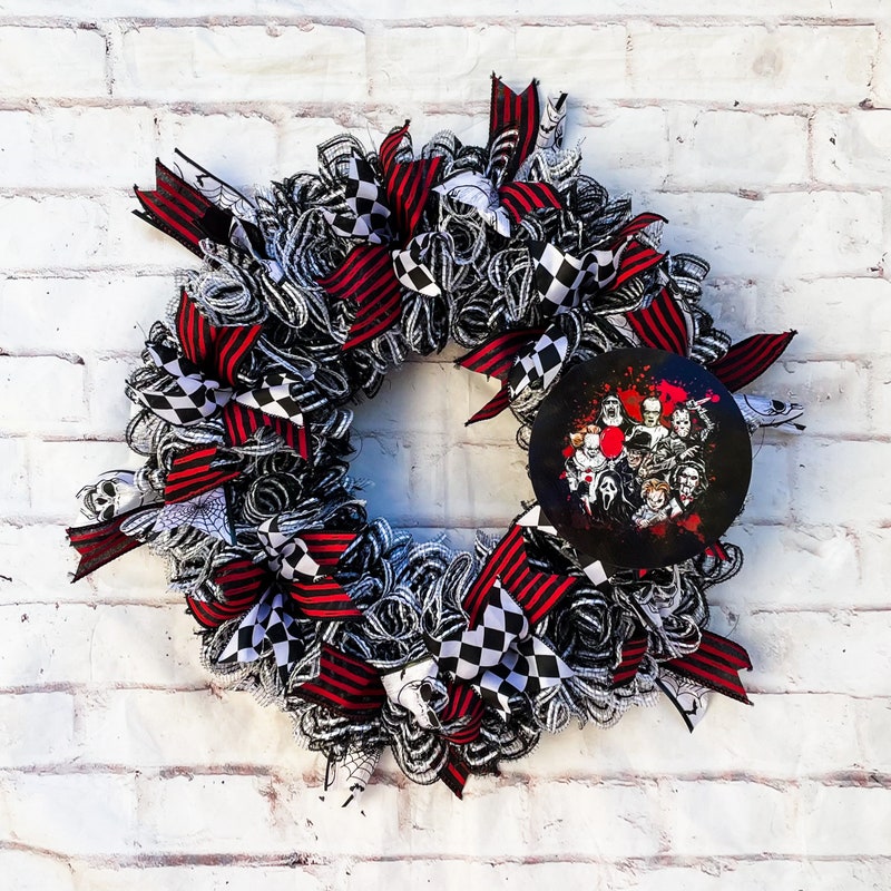 Horror Movie Wreath - Etsy