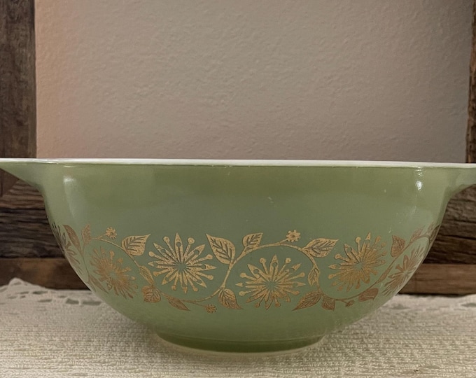 Rare Vintage PYREX Sage Green Gold Medallion Cinderella -2 1/2 Qt ...