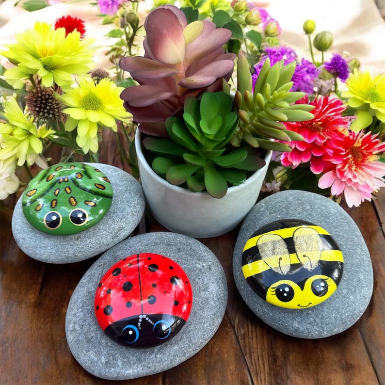 Frogs, Ladybugs, and Bees - Garden Pet Painted Rocks - Etsy