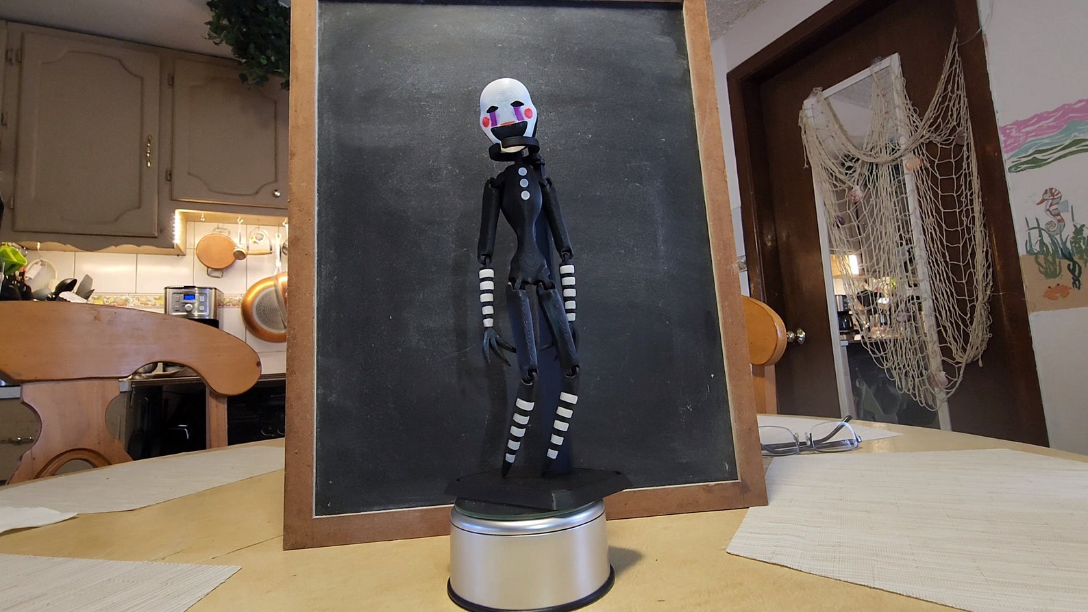 Glowing Marionette Puppet of FNAF five Nights at Freddy's 24cm or 10in ...