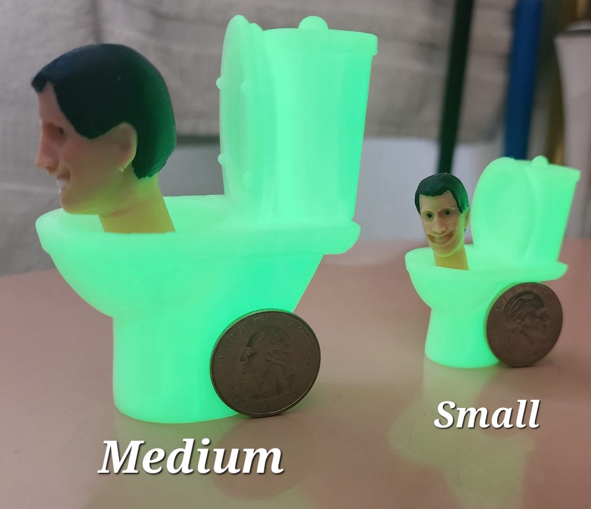 Medium Skibidi Toilet Glow in the Dark Toilet With Removable Head 9cm ...