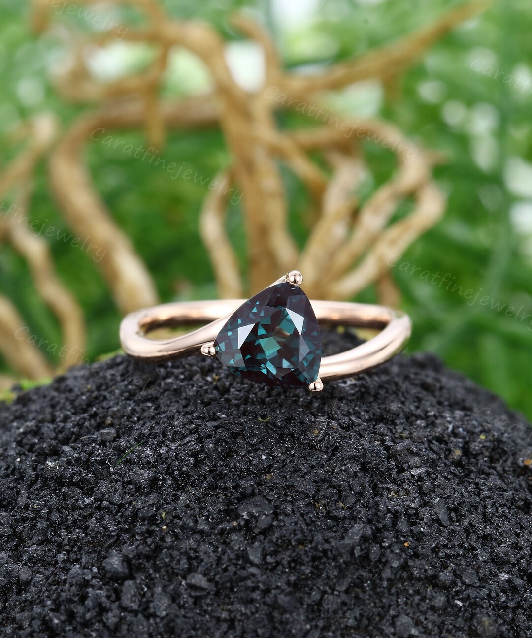 Solitaire Alexandrite Ring Unique Rose Gold Alexandrite Engagement Ring ...