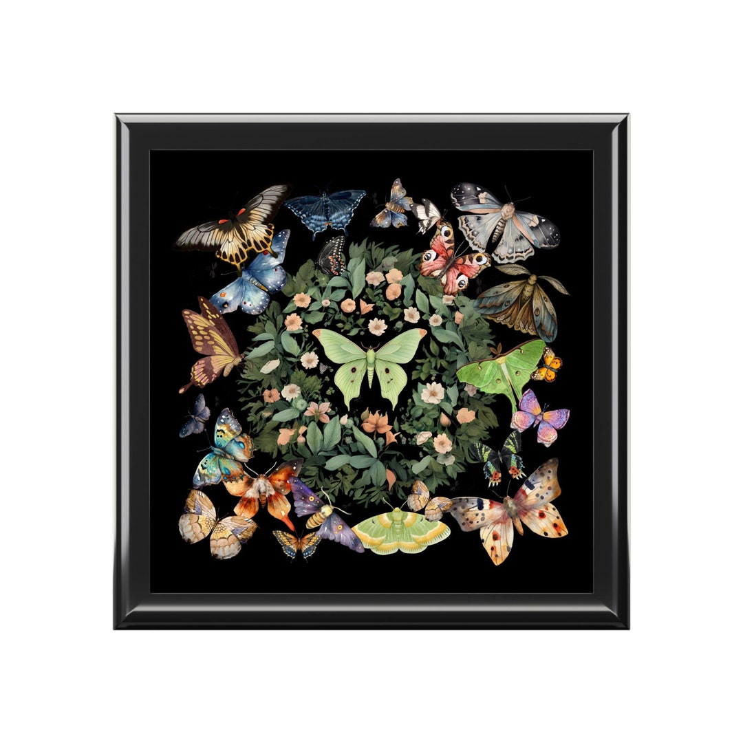 Luna Moth Jewelry Box: Witchcore Decorative Keepsake Storage - Etsy