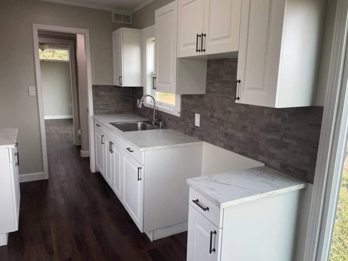 Shipping Container Home, 320 Square Feet, 8 Foot Ceilings - Etsy