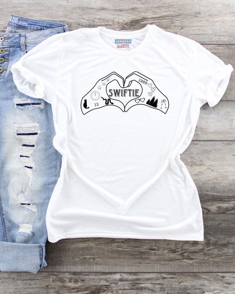 Swiftie Heart Hand Png not a Cut File - Etsy