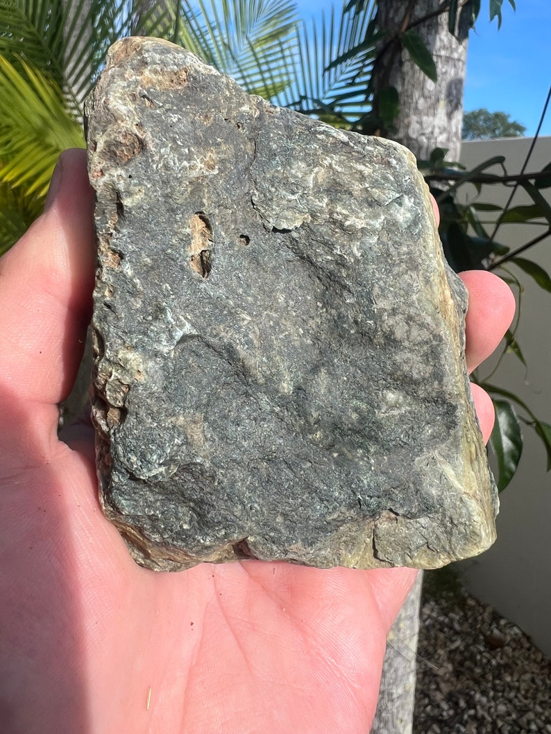 Australian Rough Lime Green Chalcedony Chert 620 Grams Natural Raw ...