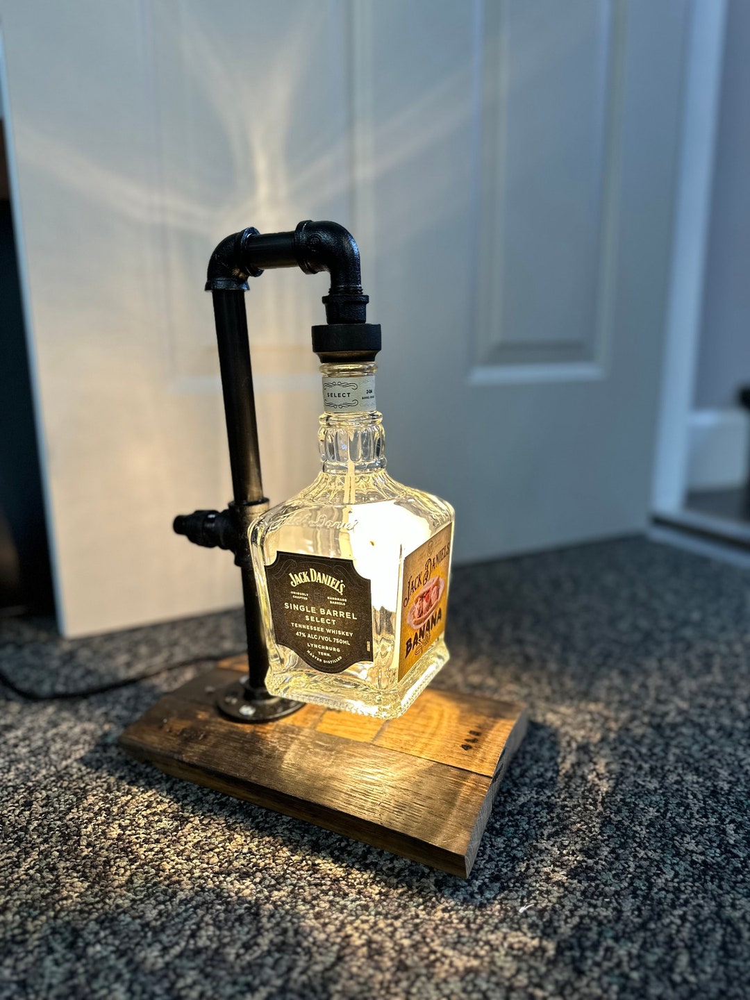 Jack Daniel’s Single Barrel Empty Bottle Lamp With Barrel Stave Base - Etsy