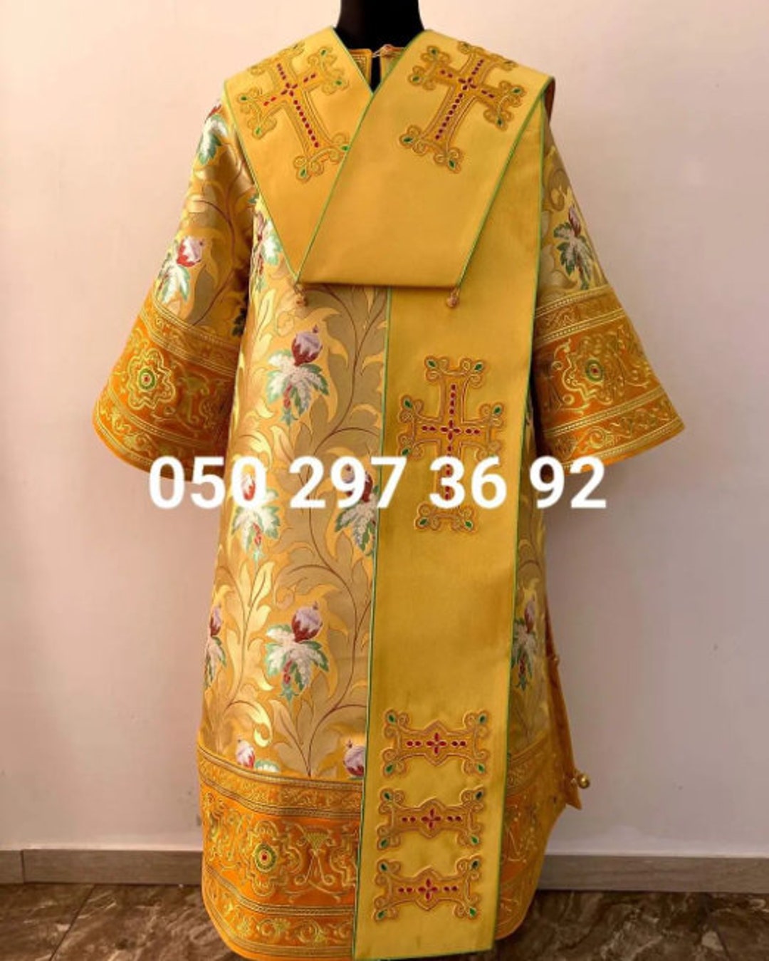 Bishop's Vestments in Brocade L Vestments for Bishop L Archbishop ...