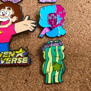 SET OF 8 Steven Universe 1"-2" Enamel Pins - Etsy