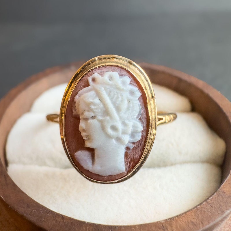 Cameo Ring - Etsy