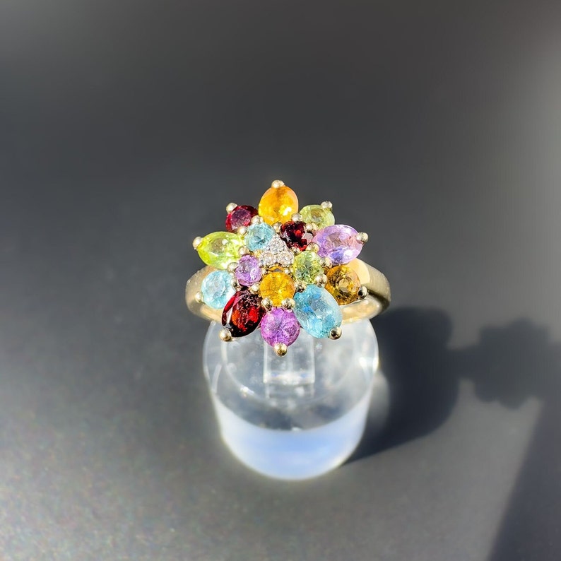 9ct Gold Vintage Rainbow Gemstone Flower Ring Cluster Ring Multistone ...