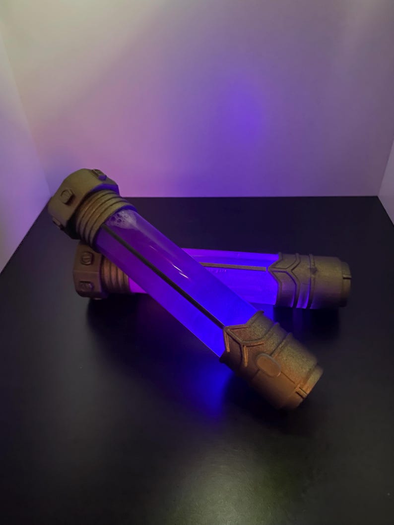 Illuminated Arcane Shimmer Vial / Arcane Shimmer / Silco or Jinx ...