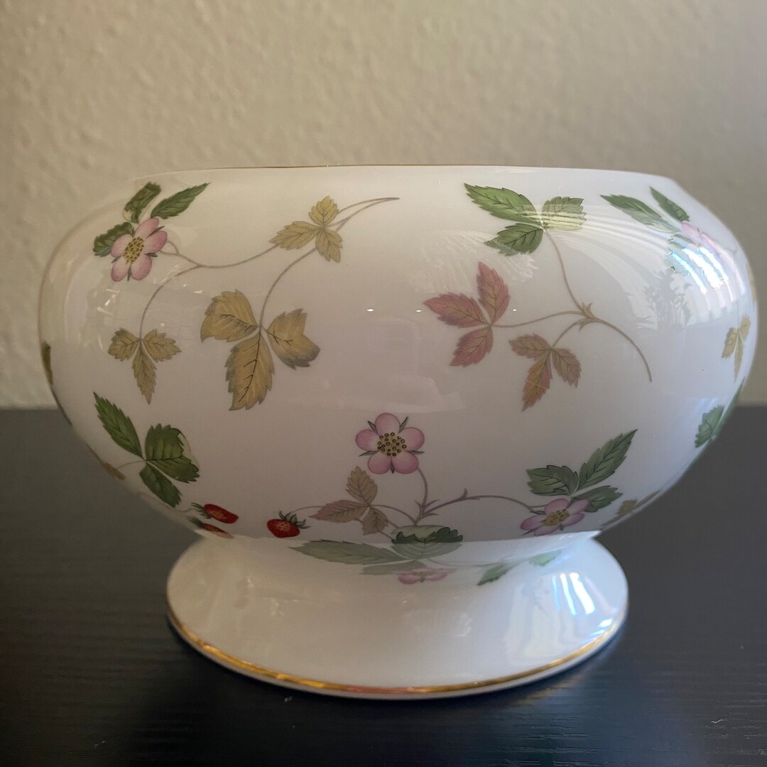 Wedgwood Wild Strawberry Bone China Bowl - Etsy