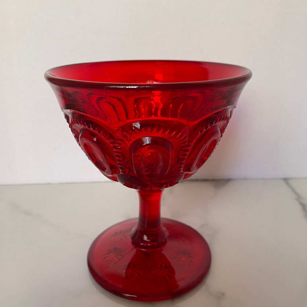 Vintage Red Moon and Star Set of 4 Glasses - Etsy