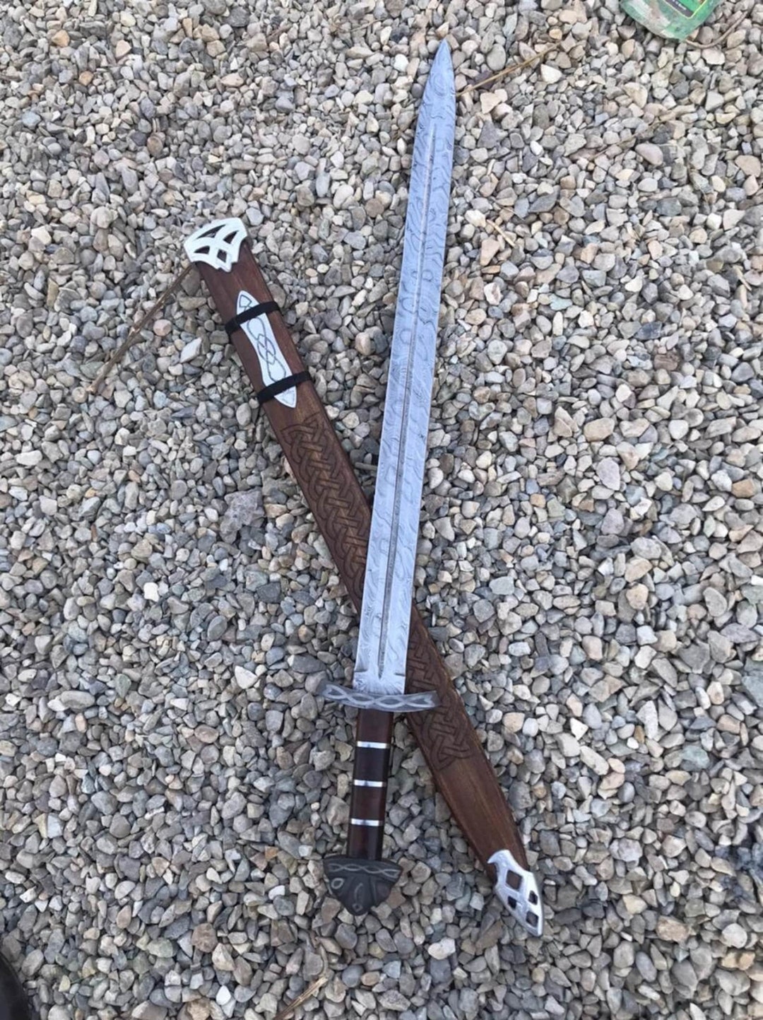 Hand Damascus Steel Viking Swords, Battle Ready Swords, Northmen Swords ...