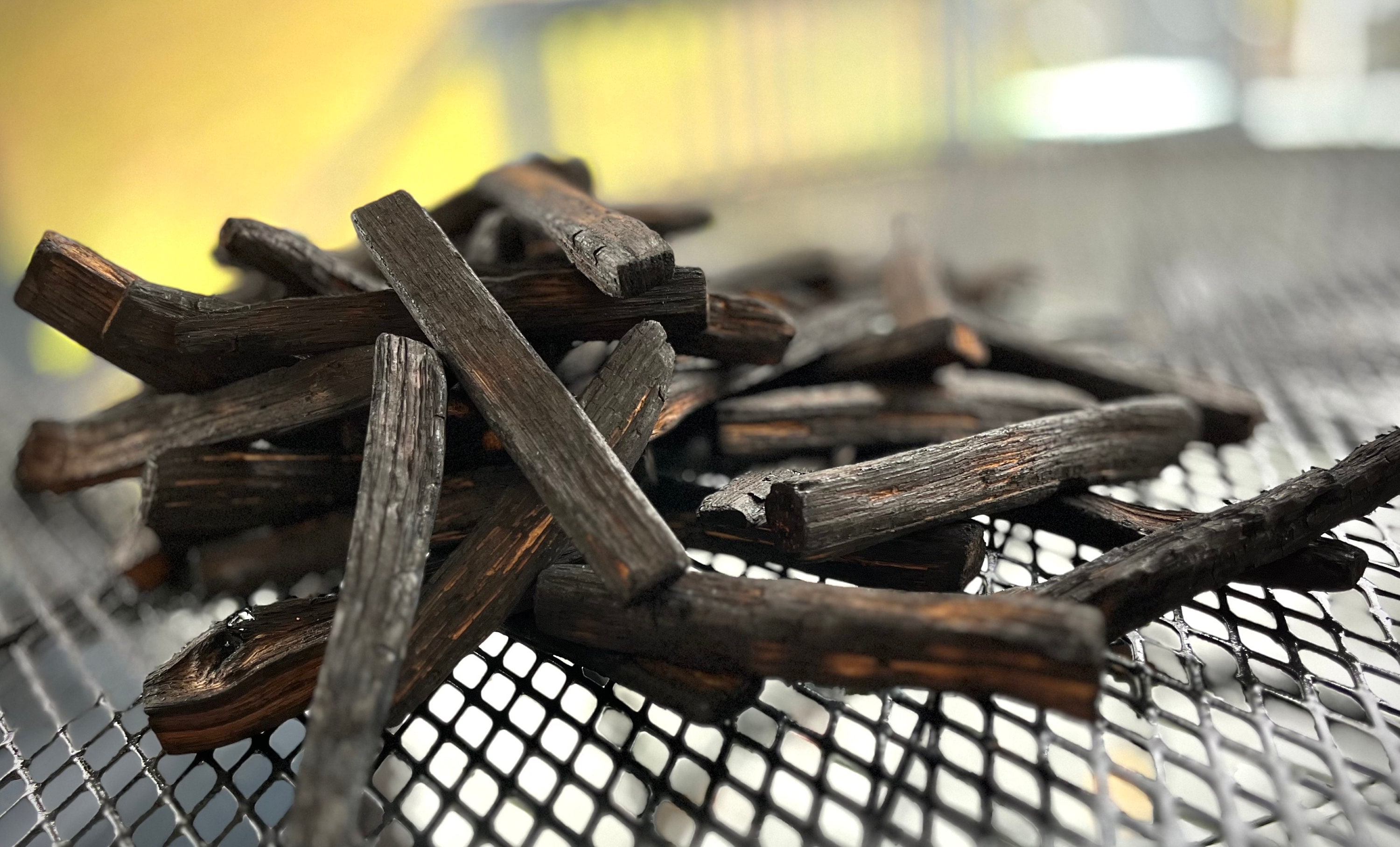 Charred over Oak Fire American White Oak Sticks for Aging Bourbon, Wine ...