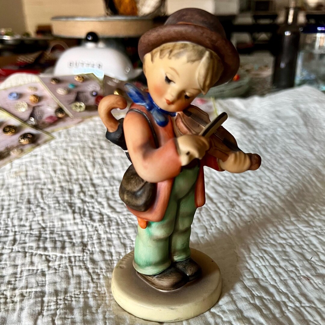Vintage Hummel Little Fiddler Figurine - Etsy