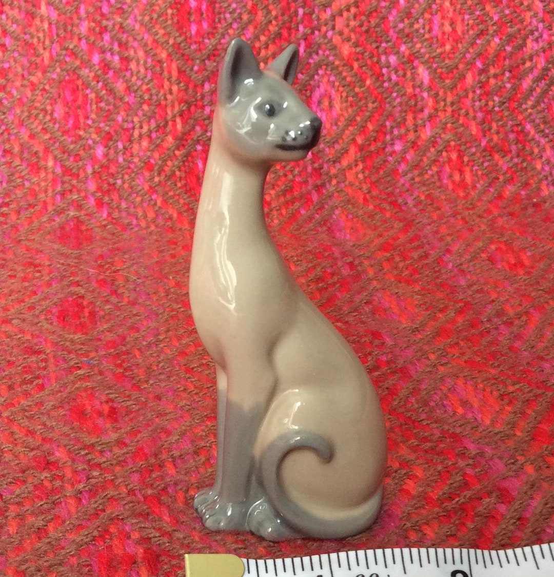 Ceramic Cat in Valencia Style, Franklin Mint's Curio Cabinet Cat ...