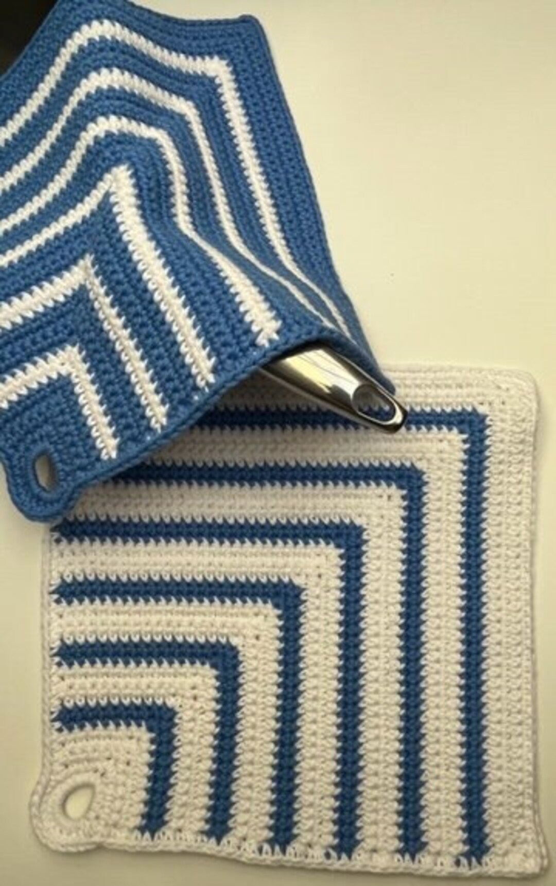 Large Pure Cotton Crochet Pan-holders / Topflappen (x2) Blue & White ...
