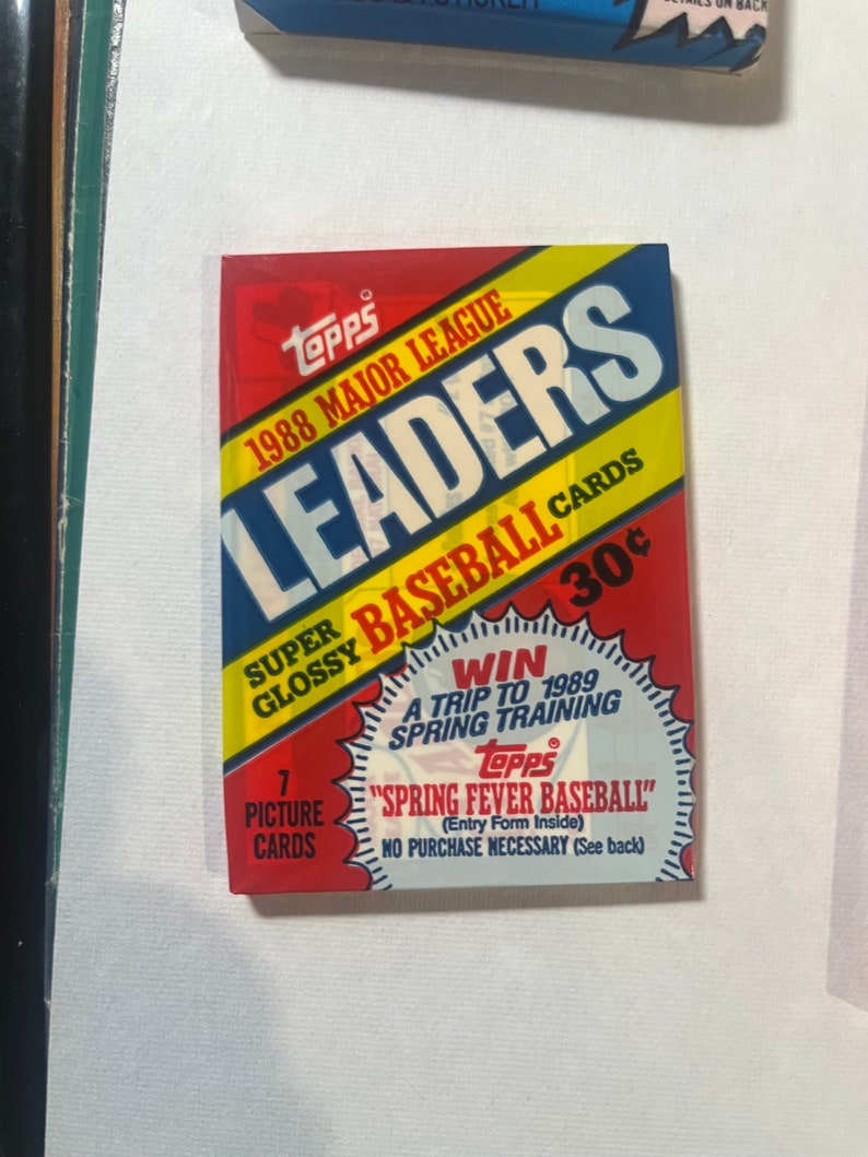 One Pack Factory Seal BASEBALL Cards !! You Pick a Pack From the Pics ...