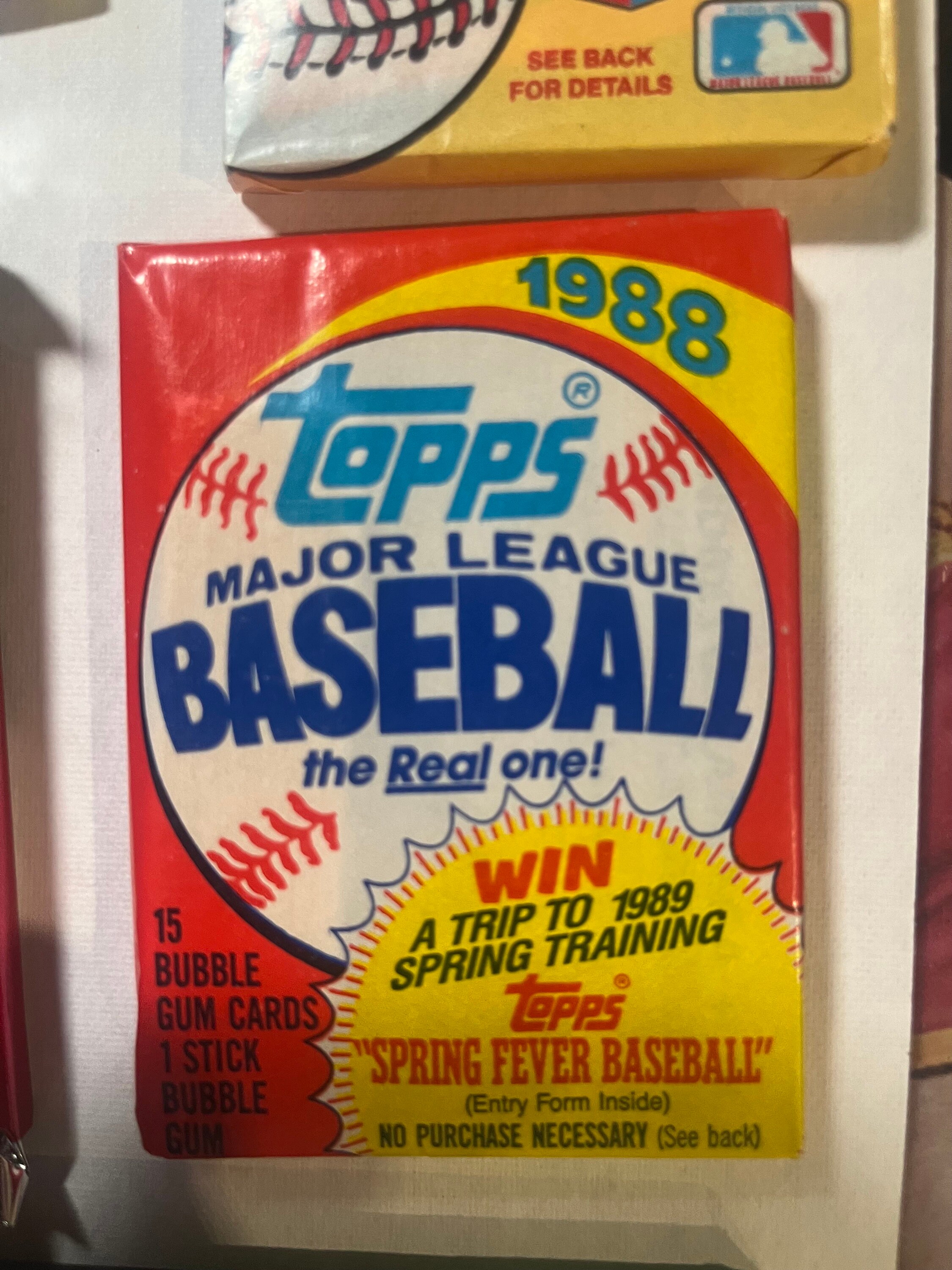 One Pack Factory Seal BASEBALL Cards !! You Pick a Pack From the Pics ...