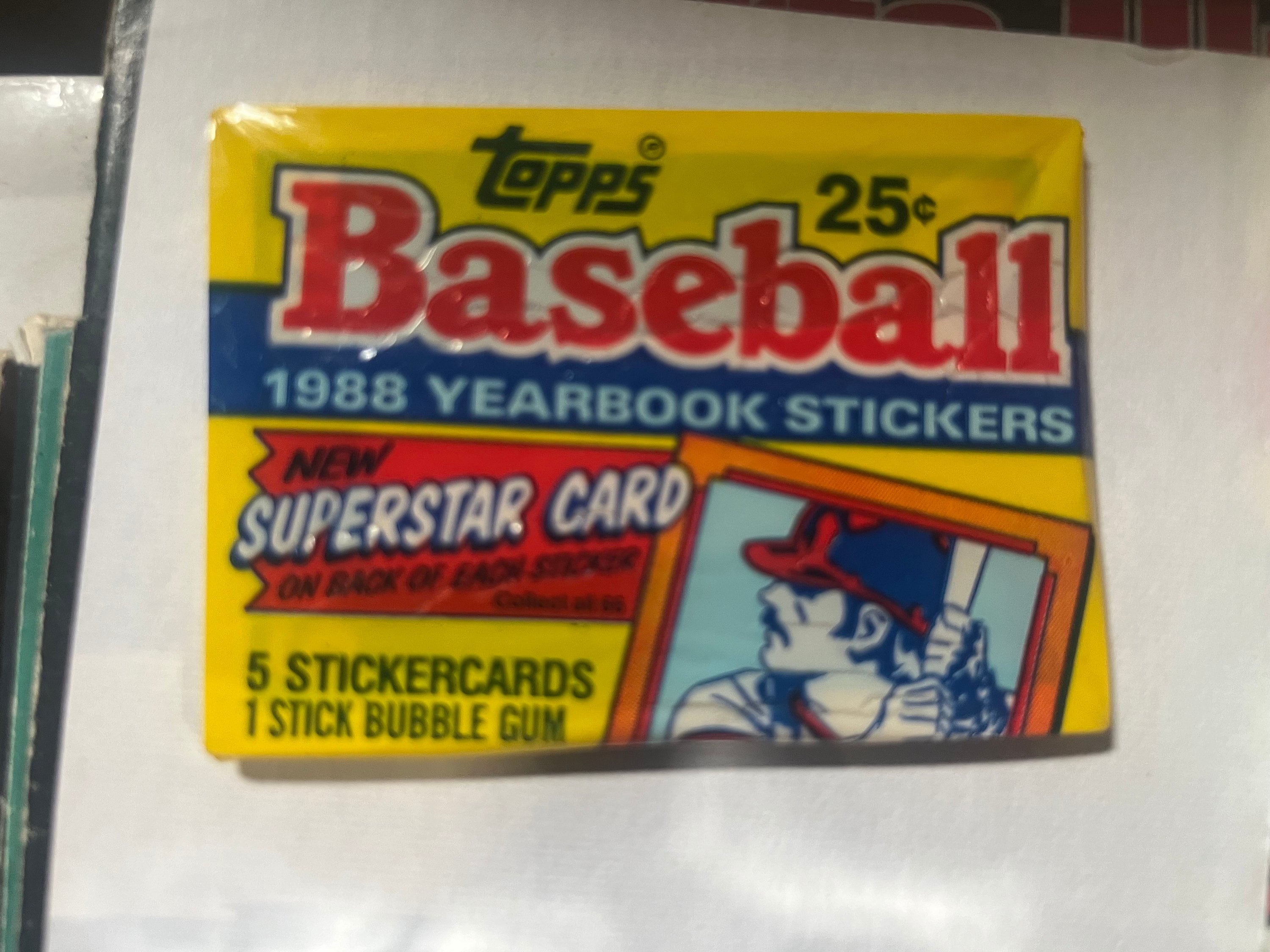 One Pack Factory Seal BASEBALL Cards !! You Pick a Pack From the Pics ...