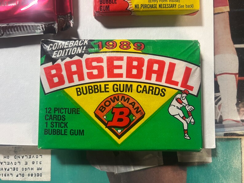One Pack Factory Seal BASEBALL Cards !! You Pick a Pack From the Pics ...