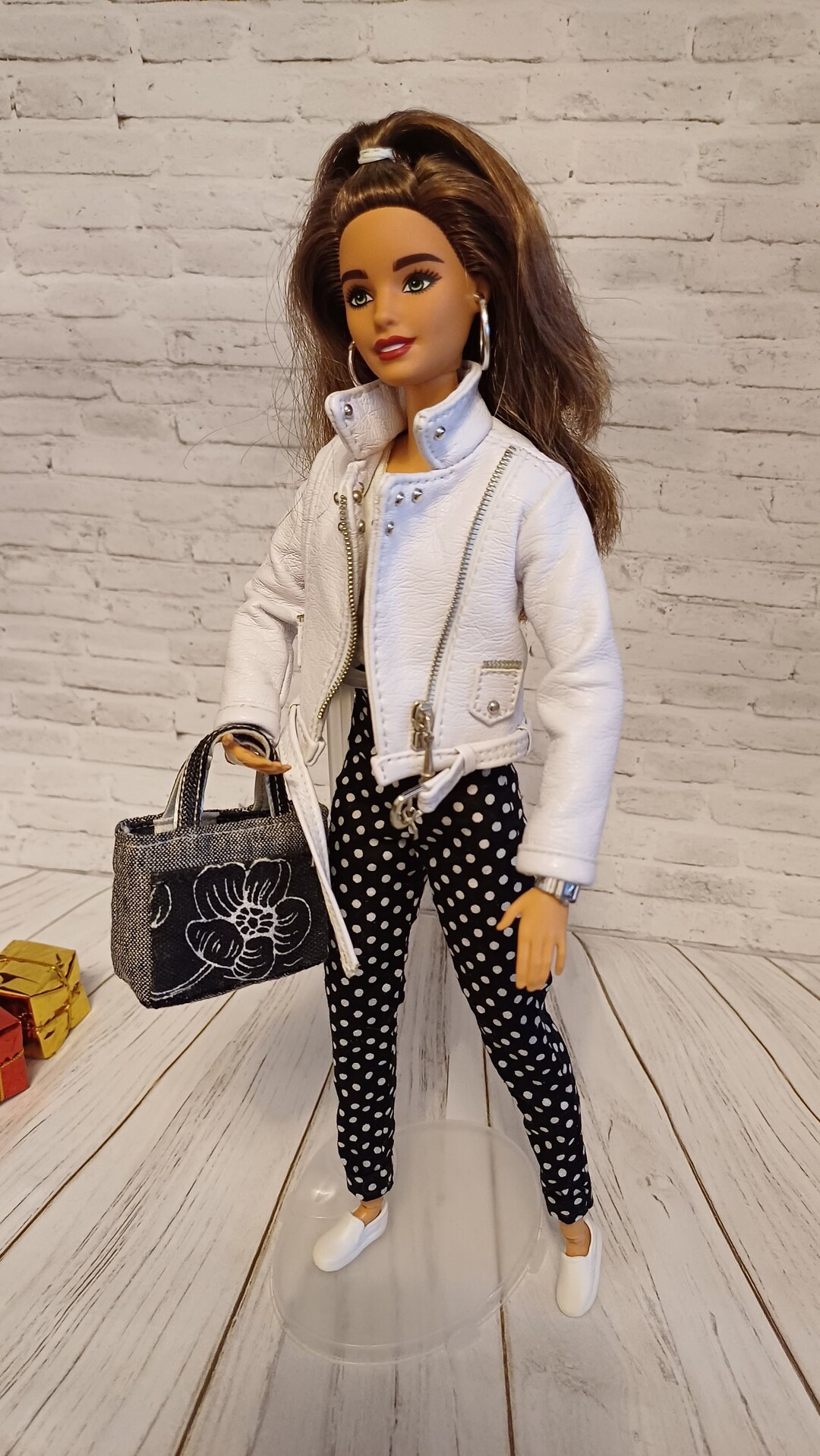 Leather Jacket, Bag, Trou Sers and T-shirt for a 11 Inch 30 Cm Femate ...